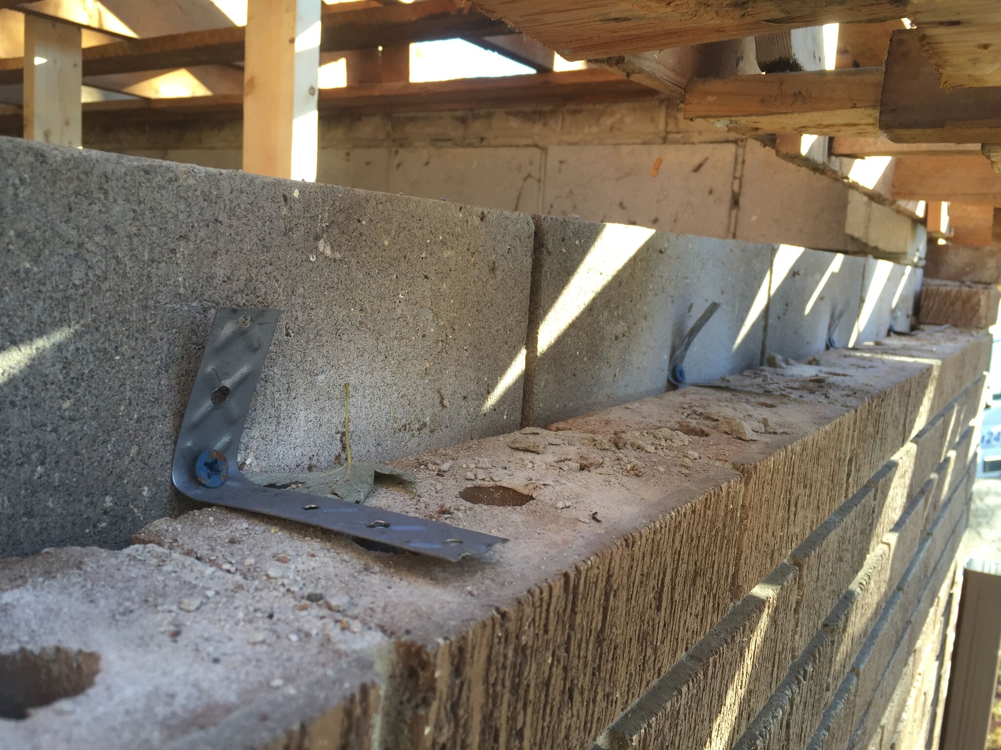 Stone Masonry and Custom Brick Laying Gallery - Complimentary Brick